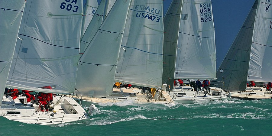 J/105 | Spinnaker Sailing